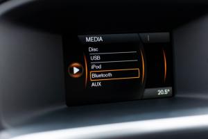 Brūns Volvo V60 2012 Rīga, ar dzinēja tilpumu 1.60 L un nobraukumu 245 tūkst. km par 6495 €, foto 31 vietnē AUTOMOTO.COM.LV