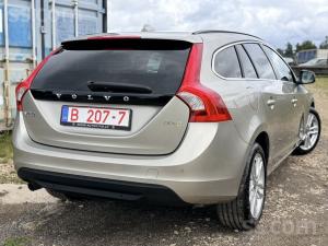 Brūns Volvo V60 2012 Rīga, ar dzinēja tilpumu 1.60 L un nobraukumu 158 tūkst. km par 6995 €, foto 5 vietnē AUTOMOTO.COM.LV