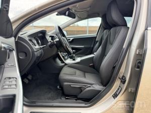 Brūns Volvo V60 2012 Rīga, ar dzinēja tilpumu 1.60 L un nobraukumu 158 tūkst. km par 6995 €, foto 8 vietnē AUTOMOTO.COM.LV