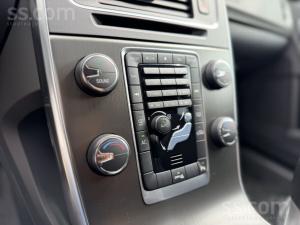 Brūns Volvo V60 2012 Rīga, ar dzinēja tilpumu 1.60 L un nobraukumu 158 tūkst. km par 6995 €, foto 12 vietnē AUTOMOTO.COM.LV