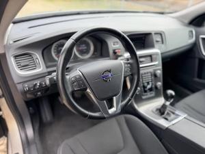 Brown Volvo V60 2012 in Riga, with an engine capacity of 1.60 L and mileage of 158 thousand km for 6995 €, photo 9 on AUTOMOTO.COM.LV