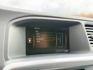 Brown Volvo V60 2012 in Riga, with an engine capacity of 1.60 L and mileage of 158 thousand km for 6995 €, photo 17 on AUTOMOTO.COM.LV