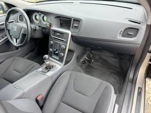 Brown Volvo V60 2012 in Riga, with an engine capacity of 1.60 L and mileage of 158 thousand km for 6995 €, photo 22 on AUTOMOTO.COM.LV