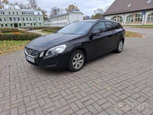 Brūns Volvo V60 2012 Valmiera, ar dzinēja tilpumu 1.60 L un nobraukumu 288 tūkst. km par 3800 €, foto  vietnē AUTOMOTO.COM.LV