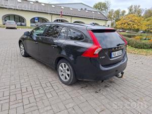 Brūns Volvo V60 2012 Valmiera, ar dzinēja tilpumu 1.60 L un nobraukumu 288 tūkst. km par 3800 €, foto 4 vietnē AUTOMOTO.COM.LV