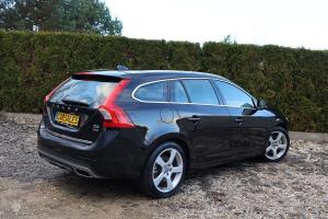 Brown Volvo V60 2013 in Alytus, with an engine capacity of 2.40 L and mileage of 273 thousand km for 7700 €, photo 4 on AUTOMOTO.COM.LV
