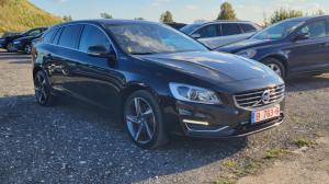 Brūns Volvo V60 2013 Rīga, ar dzinēja tilpumu 2.40 L un nobraukumu 270 tūkst. km par 8990 €, foto 3 vietnē AUTOMOTO.COM.LV