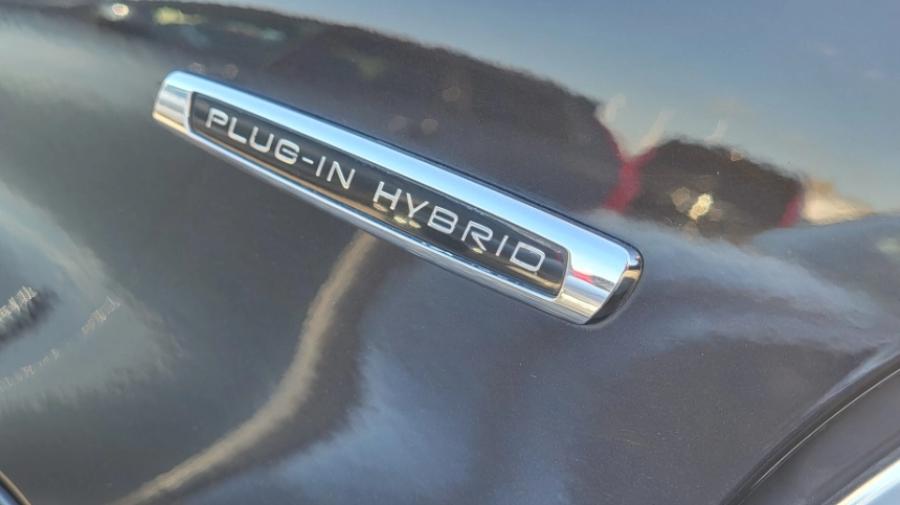 Brūns Volvo V60 2013 Rīga, ar dzinēja tilpumu 2.40 L un nobraukumu 270 tūkst. km par 8990 €, foto 23 vietnē AUTOMOTO.COM.LV