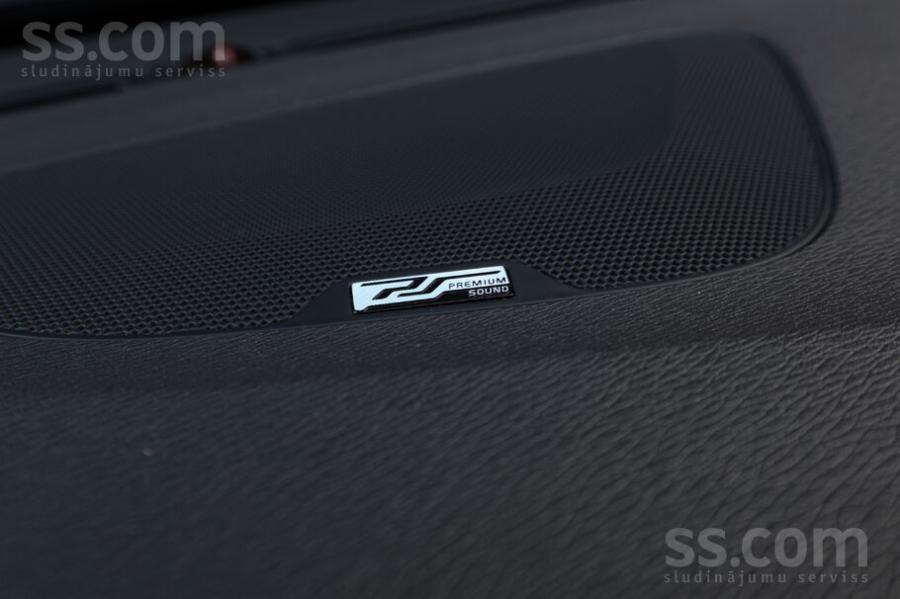 Brūns Volvo V60 2013 Jelgava, ar dzinēja tilpumu 2.40 L un nobraukumu 0 tūkst. km par 8990 €, foto 22 vietnē AUTOMOTO.COM.LV