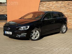 Brūns Volvo V60 2014 Rīga, ar dzinēja tilpumu 2.40 L un nobraukumu 223 tūkst. km par 6950 €, foto 2 vietnē AUTOMOTO.COM.LV