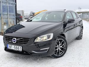 Brūns Volvo V60 2014 Rīga, ar dzinēja tilpumu 2.40 L un nobraukumu 0 tūkst. km par 7350 €, foto 3 vietnē AUTOMOTO.COM.LV