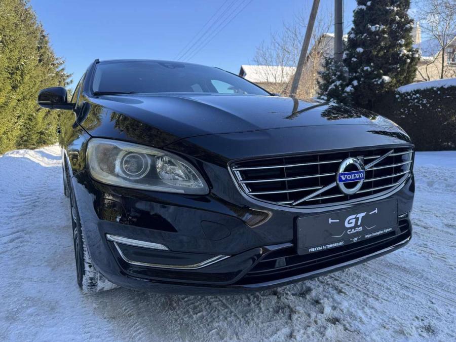 Brūns Volvo V60 2014 Alīta, ar dzinēja tilpumu 2.40 L un nobraukumu 237 tūkst. km par 6900 €, foto 10 vietnē AUTOMOTO.COM.LV