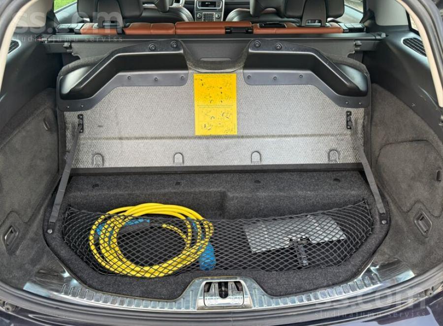 Brūns Volvo V60 2014 Rīga, ar dzinēja tilpumu 2.40 L un nobraukumu 320 tūkst. km par 12000 €, foto 5 vietnē AUTOMOTO.COM.LV
