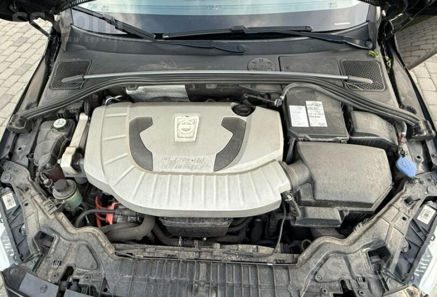 Brūns Volvo V60 2014 Rīga, ar dzinēja tilpumu 2.40 L un nobraukumu 320 tūkst. km par 12000 €, foto 7 vietnē AUTOMOTO.COM.LV