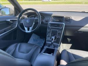 Brown Volvo V60 2014 in Kaunas, with an engine capacity of 1.98 L and mileage of 272 thousand km for 7150 €, photo 25 on AUTOMOTO.COM.LV