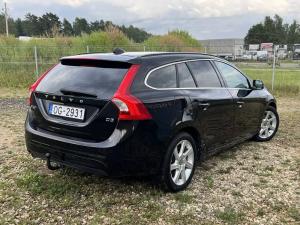 Brūns Volvo V60 2014 Rīga, ar dzinēja tilpumu 2.00 L un nobraukumu 86 tūkst. km par 9995 €, foto 5 vietnē AUTOMOTO.COM.LV