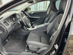 Brūns Volvo V60 2014 Rīga, ar dzinēja tilpumu 2.00 L un nobraukumu 86 tūkst. km par 9995 €, foto 8 vietnē AUTOMOTO.COM.LV