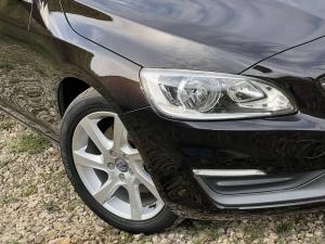 Brūns Volvo V60 2014 Rīga, ar dzinēja tilpumu 2.00 L un nobraukumu 86 tūkst. km par 9995 €, foto 16 vietnē AUTOMOTO.COM.LV
