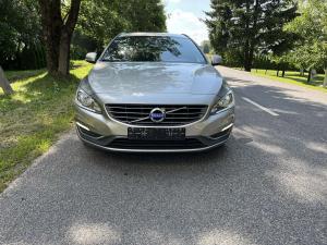 Brown Volvo V60 2014 in Prienai, with an engine capacity of 2.00 L and mileage of 289 thousand km for 6250 €, photo 7 on AUTOMOTO.COM.LV