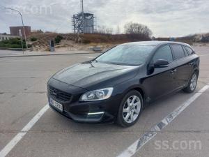 Brown Volvo V60 2014 in Ventspils, with an engine capacity of 2.00 L and mileage of 0 thousand km for 6599 €, photo 1 on AUTOMOTO.COM.LV