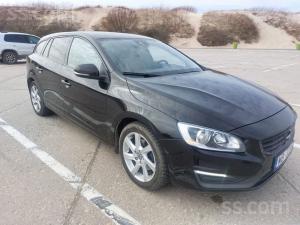 Brown Volvo V60 2014 in Ventspils, with an engine capacity of 2.00 L and mileage of 0 thousand km for 6599 €, photo 3 on AUTOMOTO.COM.LV