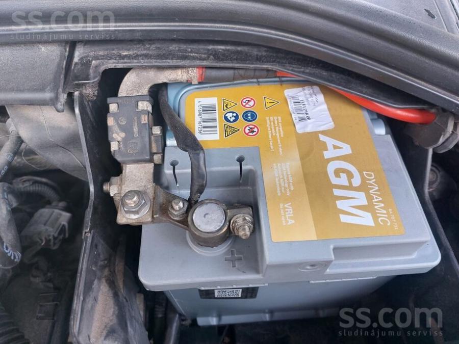 Brown Volvo V60 2014 in Ventspils, with an engine capacity of 2.00 L and mileage of 0 thousand km for 6599 €, photo 18 on AUTOMOTO.COM.LV