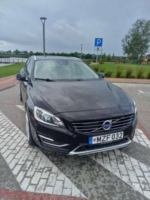 Brown Volvo V60 2014 in Kaunas, with an engine capacity of 2.40 L and mileage of 254 thousand km for 7000 €, photo 4 on AUTOMOTO.COM.LV