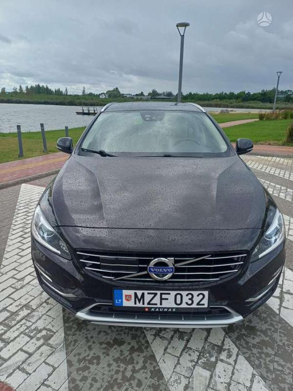 Brown Volvo V60 2014 in Kaunas, with an engine capacity of 2.40 L and mileage of 254 thousand km for 7000 €, photo 5 on AUTOMOTO.COM.LV