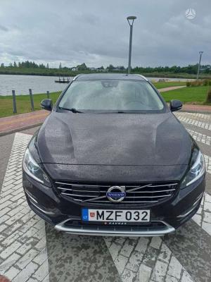 Brown Volvo V60 2014 in Kaunas, with an engine capacity of 2.40 L and mileage of 254 thousand km for 7000 €, photo 5 on AUTOMOTO.COM.LV