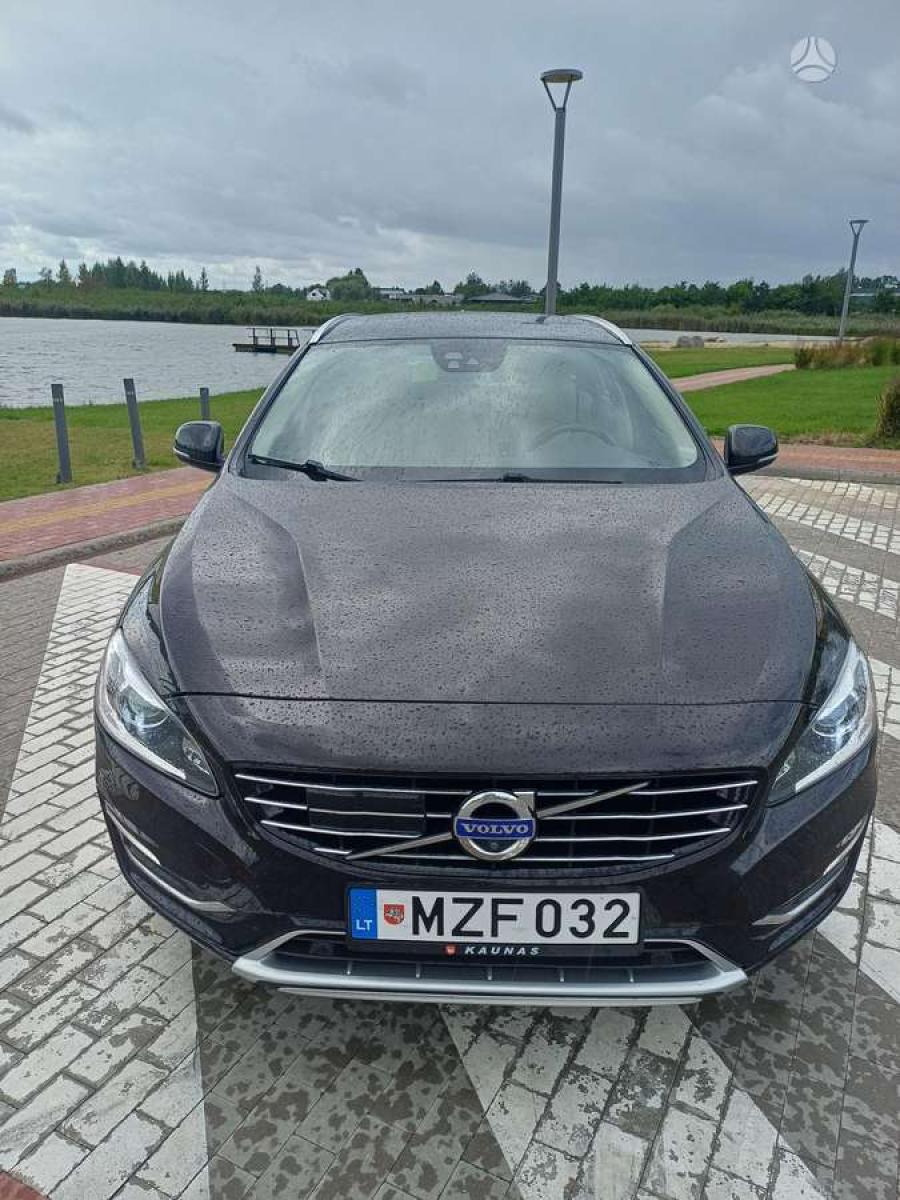 Brown Volvo V60 2014 in Kaunas, with an engine capacity of 2.40 L and mileage of 254 thousand km for 7000 €, photo 5 on AUTOMOTO.COM.LV