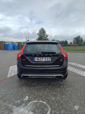 Brown Volvo V60 2014 in Kaunas, with an engine capacity of 2.40 L and mileage of 254 thousand km for 7000 €, photo 8 on AUTOMOTO.COM.LV