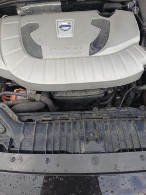 Brown Volvo V60 2014 in Kaunas, with an engine capacity of 2.40 L and mileage of 254 thousand km for 7000 €, photo 13 on AUTOMOTO.COM.LV
