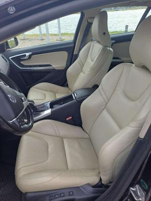 Brown Volvo V60 2014 in Kaunas, with an engine capacity of 2.40 L and mileage of 254 thousand km for 7000 €, photo 14 on AUTOMOTO.COM.LV