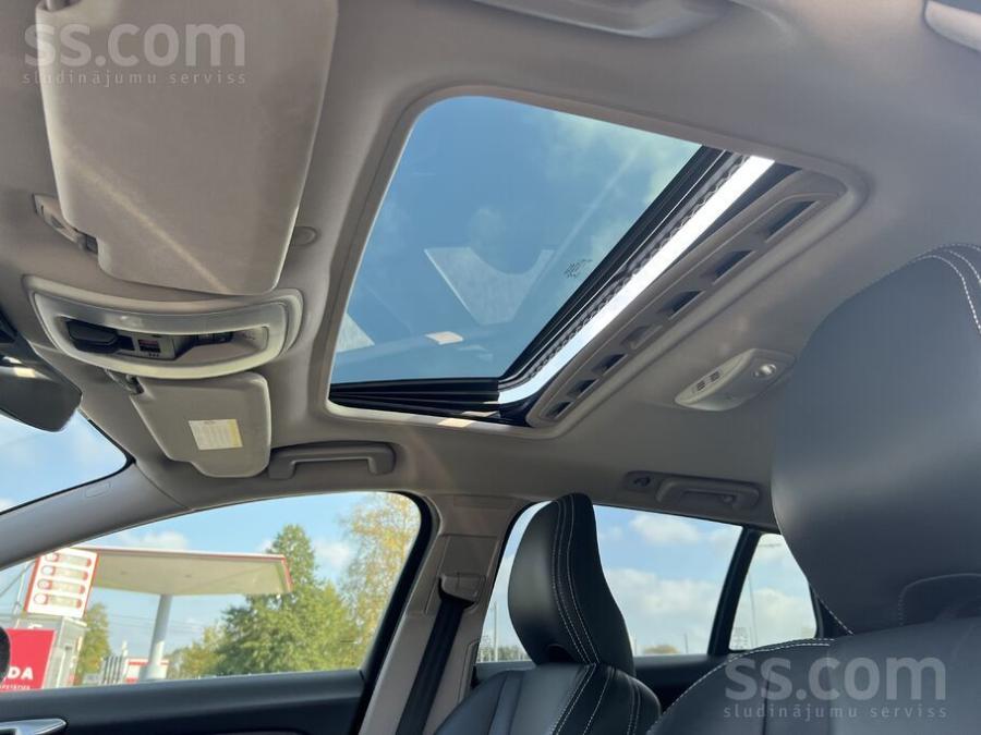 Brūns Volvo V60 2014 Rīga, ar dzinēja tilpumu 2.40 L un nobraukumu 213 tūkst. km par 9450 €, foto 11 vietnē AUTOMOTO.COM.LV