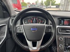 Brūns Volvo V60 2015 Jelgava, ar dzinēja tilpumu 2.40 L un nobraukumu 159 tūkst. km par 8950 €, foto 17 vietnē AUTOMOTO.COM.LV