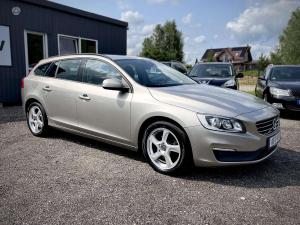 Brūns Volvo V60 2015 Viļņa, ar dzinēja tilpumu 2.00 L un nobraukumu 292 tūkst. km par 6999 €, foto 7 vietnē AUTOMOTO.COM.LV