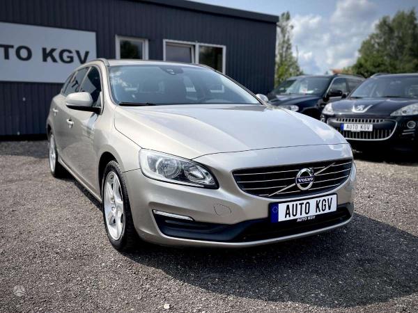 Brūns Volvo V60 2015 Viļņa, ar dzinēja tilpumu 2.00 L un nobraukumu 292 tūkst. km par 6999 €, foto 8 vietnē AUTOMOTO.COM.LV