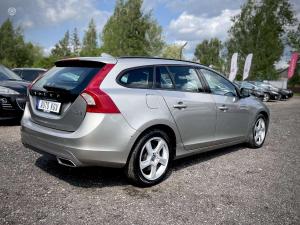 Brown Volvo V60 2015 in Vilnius, with an engine capacity of 2.00 L and mileage of 292 thousand km for 6999 €, photo 6 on AUTOMOTO.COM.LV