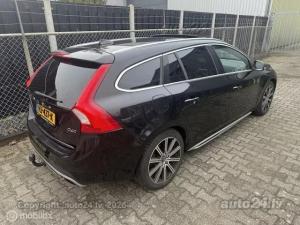 Brown Volvo V60 2015 in Tartu, with an engine capacity of 2.40 L and mileage of 192 thousand km for 12100 €, photo 4 on AUTOMOTO.COM.LV