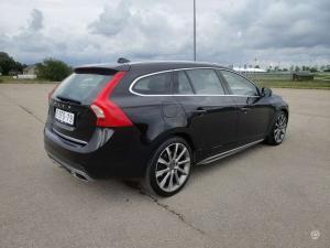 Brown Volvo V60 2015 in Raseiniai, with an engine capacity of 2.40 L and mileage of 290 thousand km for 9250 €, photo 6 on AUTOMOTO.COM.LV