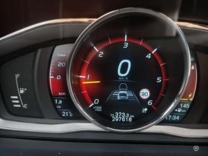 Brown Volvo V60 2015 in Raseiniai, with an engine capacity of 2.40 L and mileage of 290 thousand km for 9250 €, photo 26 on AUTOMOTO.COM.LV