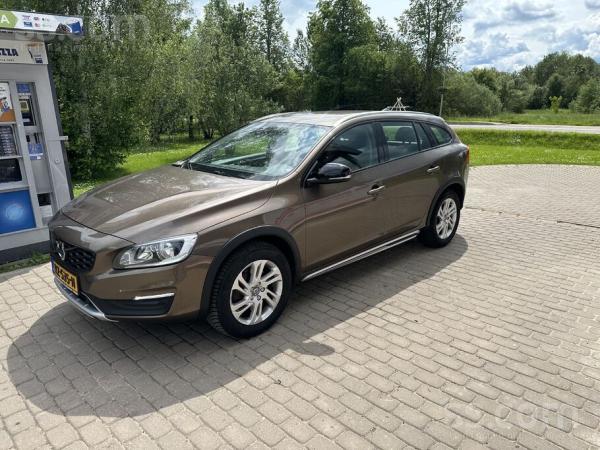 Коричневый Вольво B60 2017 в Балви, объемом двигателя 2.00 л и пробегом 0 тыс. км за 11000 €, фото 2 на AUTOMOTO.COM.LV