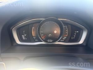 Brown Volvo V60 2017 in Riga, with an engine capacity of 2.40 L and mileage of 182 thousand km for 16500 €, photo 8 on AUTOMOTO.COM.LV
