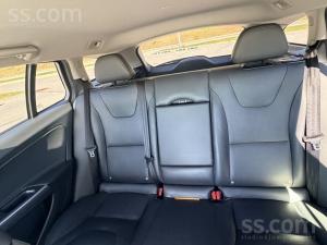 Brown Volvo V60 2017 in Riga, with an engine capacity of 2.40 L and mileage of 182 thousand km for 16500 €, photo 10 on AUTOMOTO.COM.LV