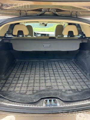Brown Volvo V60 2017 in Riga, with an engine capacity of 2.00 L and mileage of 144 thousand km for 14500 €, photo 12 on AUTOMOTO.COM.LV