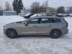 Brūns Volvo V60 2018 Rīga, ar dzinēja tilpumu 2.00 L un nobraukumu 295 tūkst. km par 13950 €, foto 2 vietnē AUTOMOTO.COM.LV