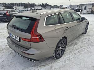 Brūns Volvo V60 2018 Rīga, ar dzinēja tilpumu 2.00 L un nobraukumu 295 tūkst. km par 13950 €, foto 7 vietnē AUTOMOTO.COM.LV