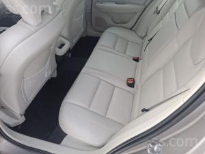 Brūns Volvo V60 2018 Rīga, ar dzinēja tilpumu 2.00 L un nobraukumu 295 tūkst. km par 13950 €, foto 13 vietnē AUTOMOTO.COM.LV
