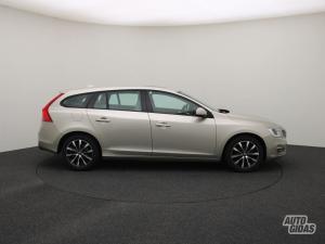 Brūns Volvo V60 2018 Viļņa, ar dzinēja tilpumu 2.00 L un nobraukumu 150 tūkst. km par 13499 €, foto 9 vietnē AUTOMOTO.COM.LV