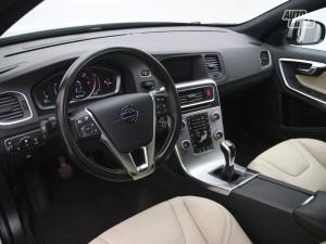 Brūns Volvo V60 2018 Viļņa, ar dzinēja tilpumu 2.00 L un nobraukumu 150 tūkst. km par 13499 €, foto 16 vietnē AUTOMOTO.COM.LV